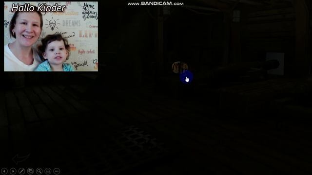 Маленькая София учит буквы Ii-Pp