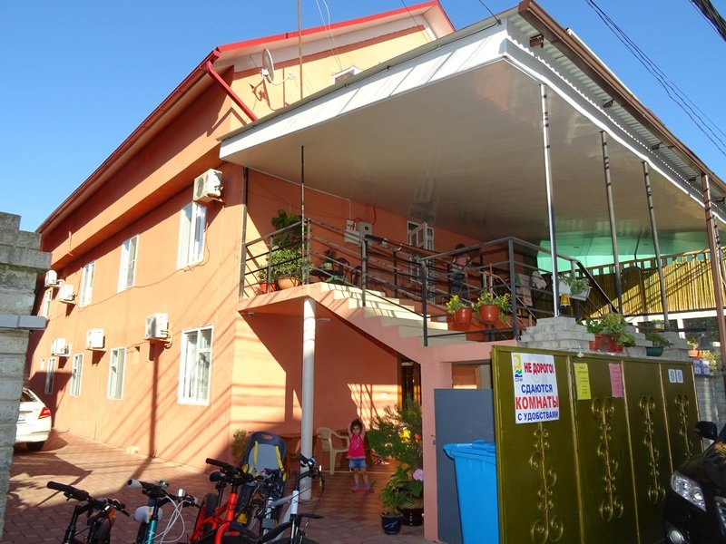 Отдых в Адлере недалеко от моря частный сектор. Недорогое жилье в Адлере. «Анюта» мини-гостиница