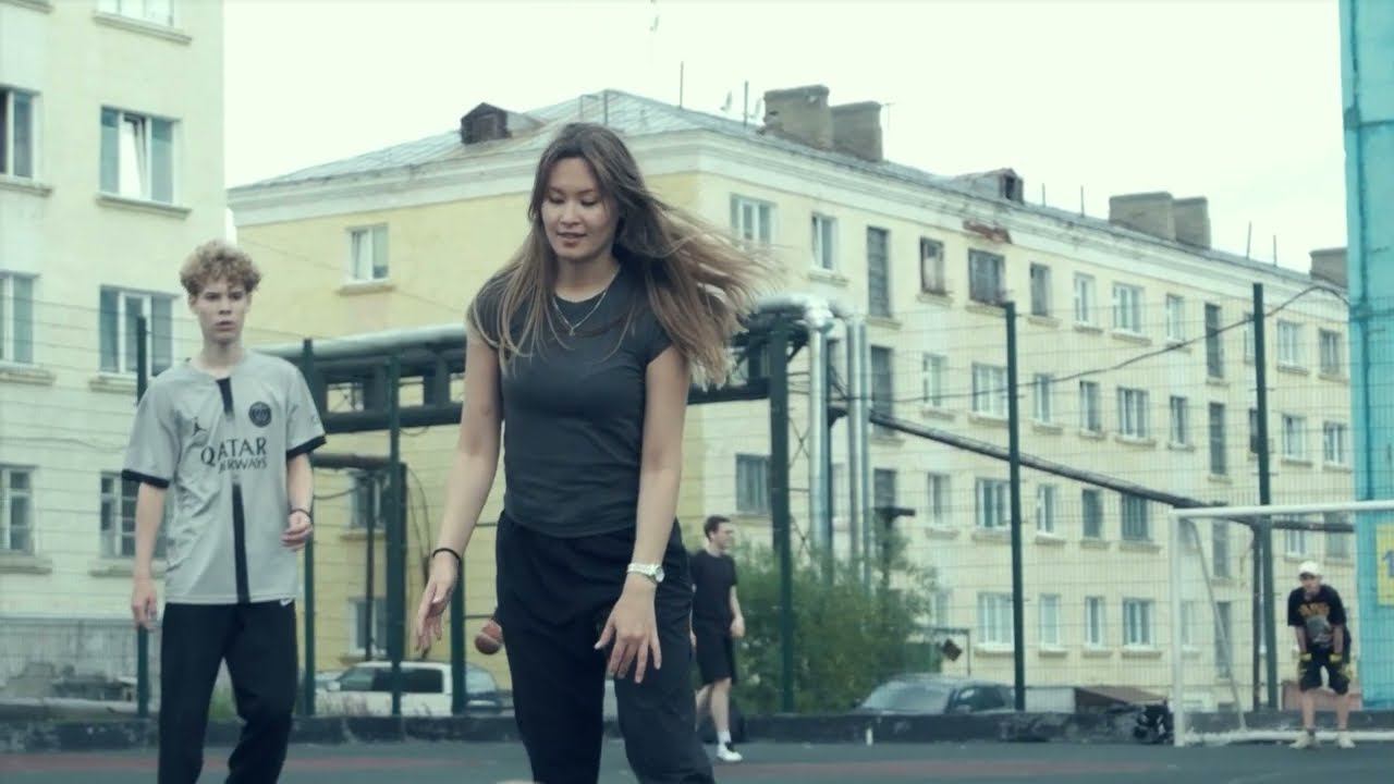 Впервые взял в руки Fujifilm X-T30.