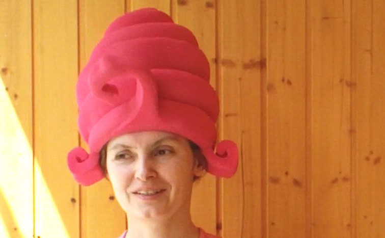 Шапочка-маска из поролона для костюма фиксика Маси