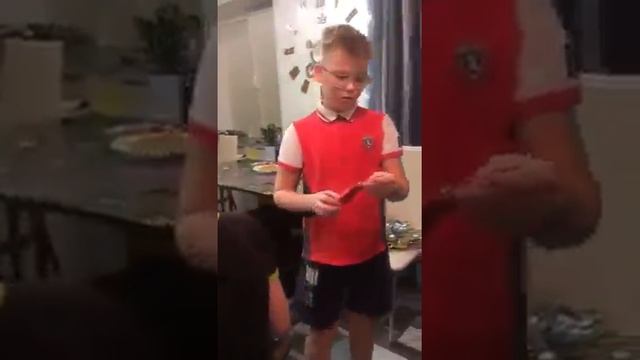 Новогоднее поздравление от семьи Ивановых.mp4