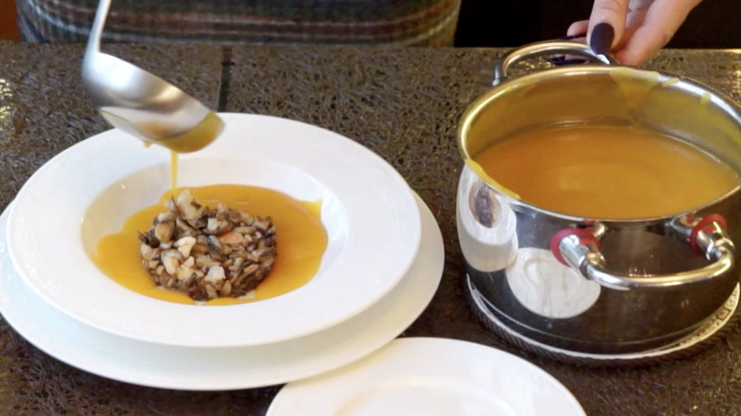 Суп-пюре из тыквы с грибами и креветками ?