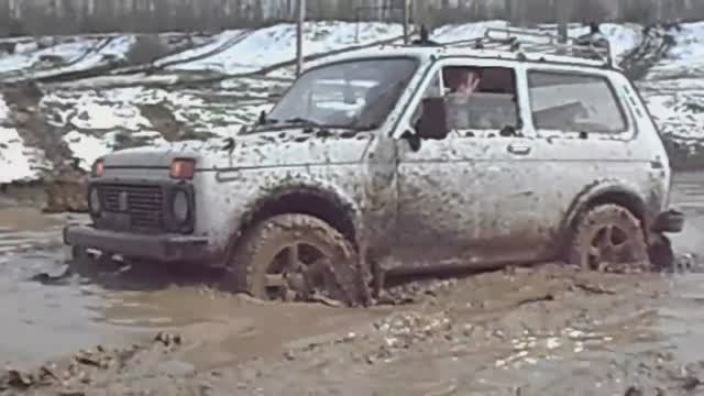 Уаз патриот,Нива,Дефендер и Ниссан.