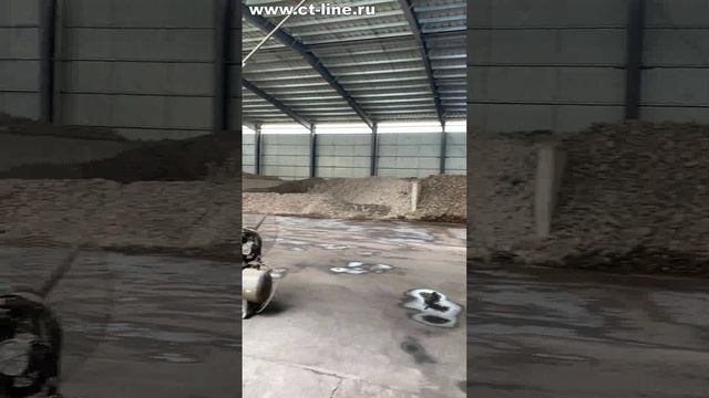 Склад сырья на заводе минеральной ваты