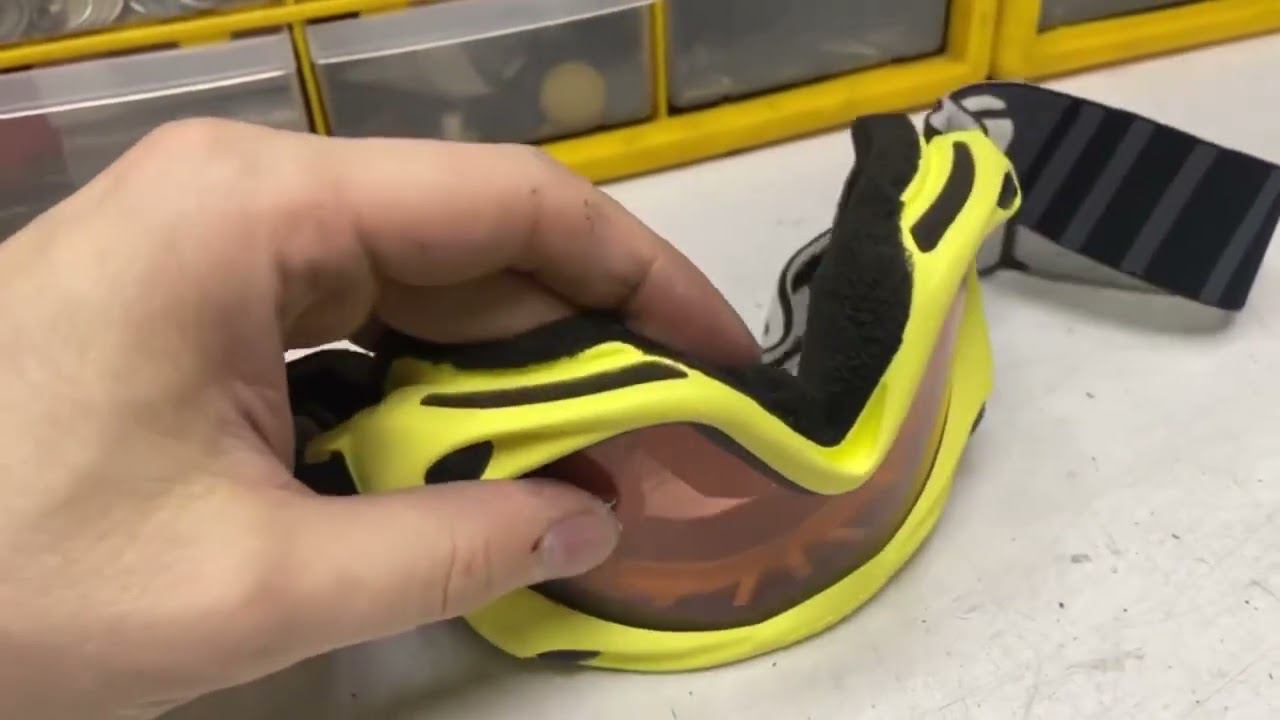 Ремонт горнолыжной маски. Замена поролона