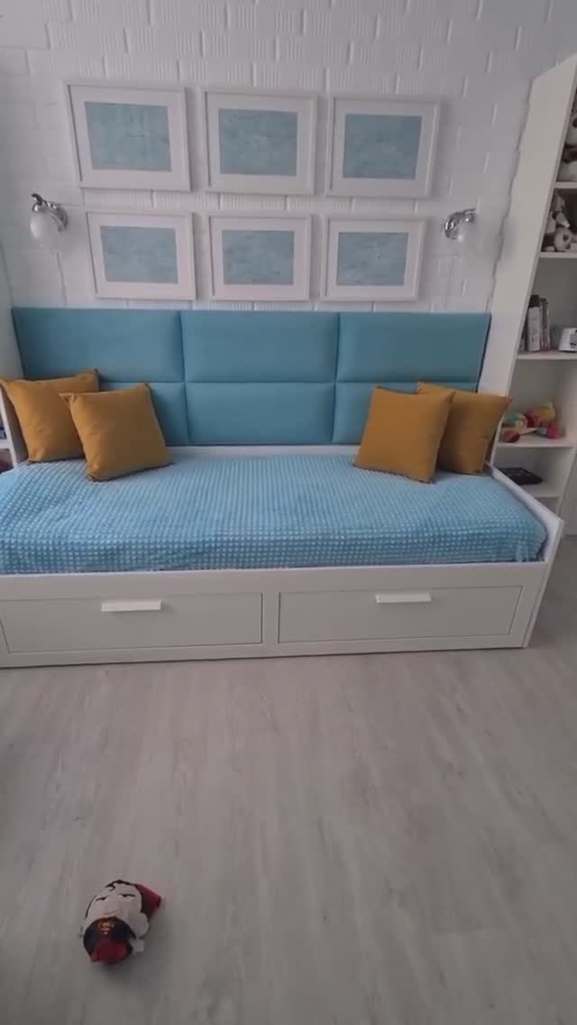 Мягкая панель в детской комнате за место изголовья