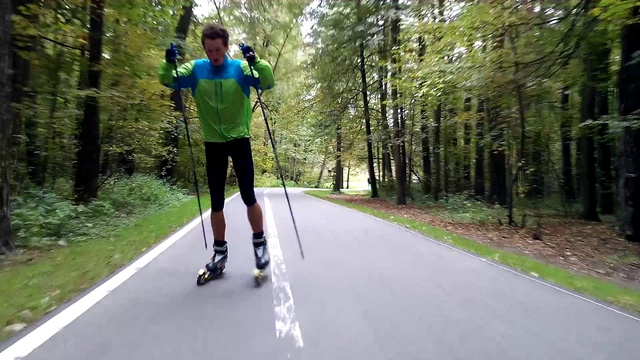 Петр Савельев