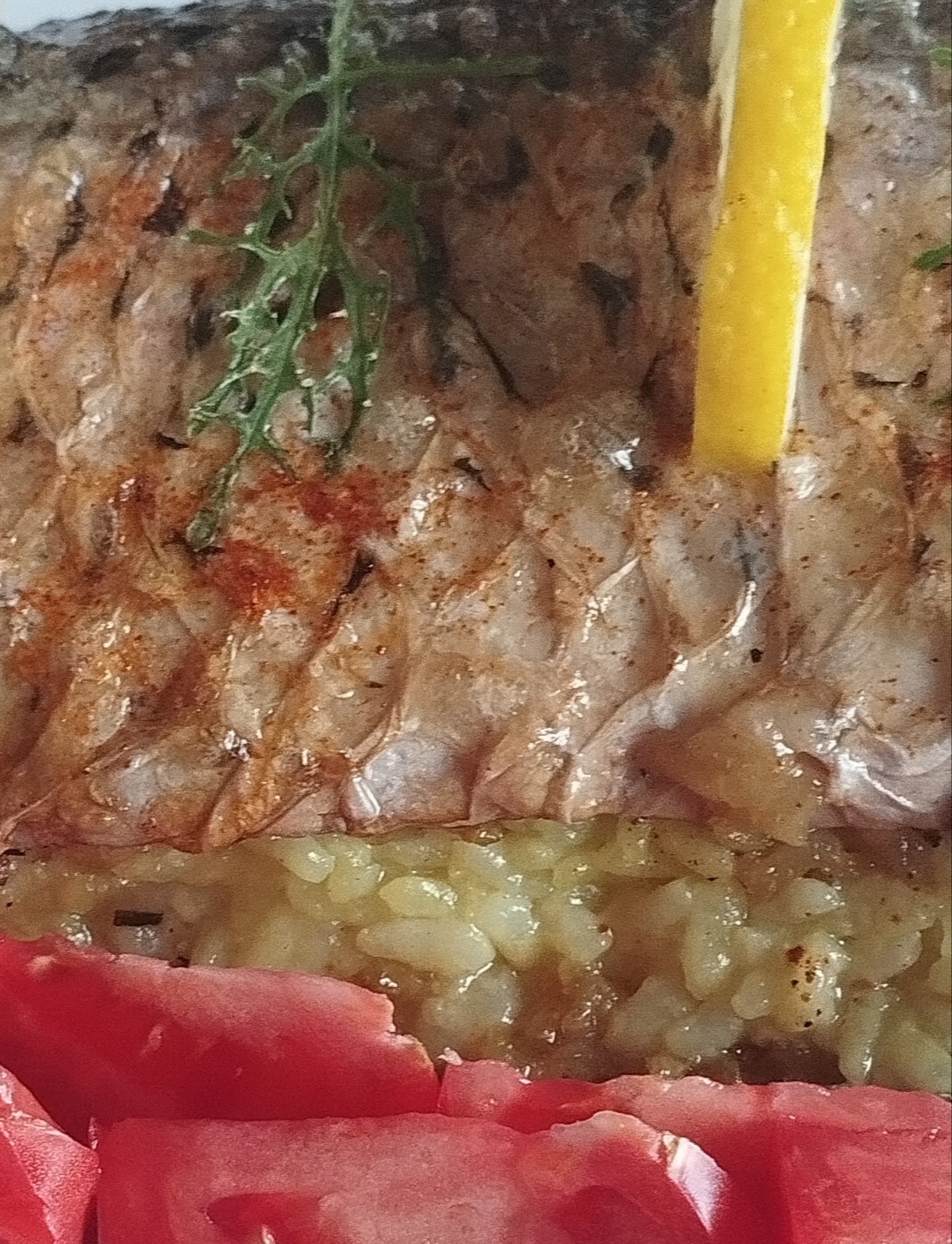 Рыба с рисом и орехами#shorts# лучшиерецепты#готовимдомавкусно#еда#боюдаизрыбы🐟🍅🍋🌾🌰🧄😋