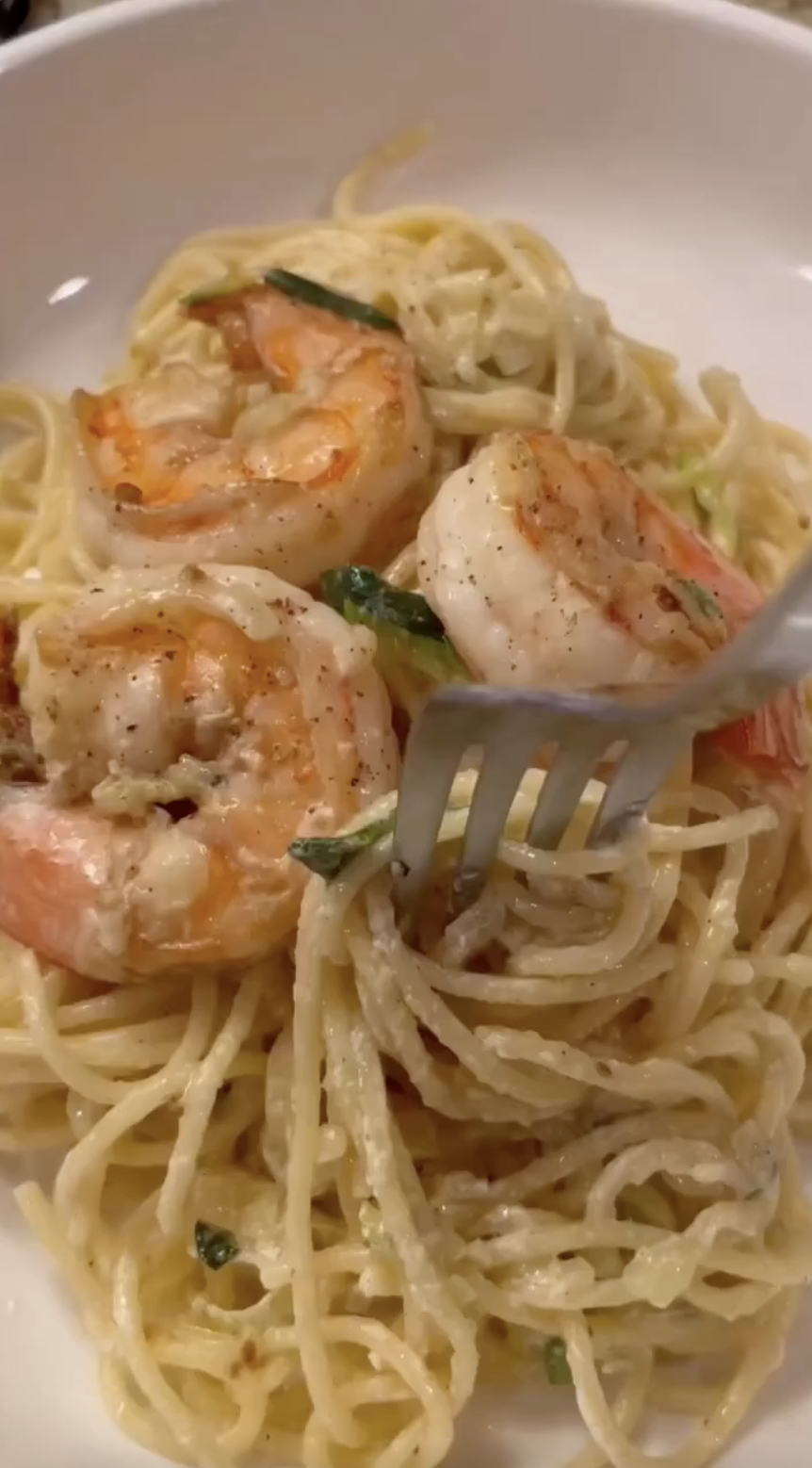 Сливочная паста с креветками. Вкусно и быстро😍