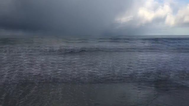 #5 ШТОРМ В ТУНИСЕ || КУПАЕМСЯ В ШТОРМ