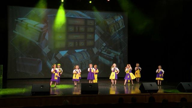 Шоу-группа СкитлS - Человечки сундучные