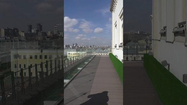 Уникальная смотровая площадка с крыши Казанского вокзала с видом на Площадь трёх вокзалов ?