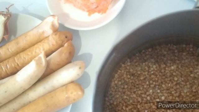 Гречка с сосисками на завтрак