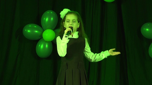 Майский вальс. Фестиваль "Остров детства". Луга. 2016.