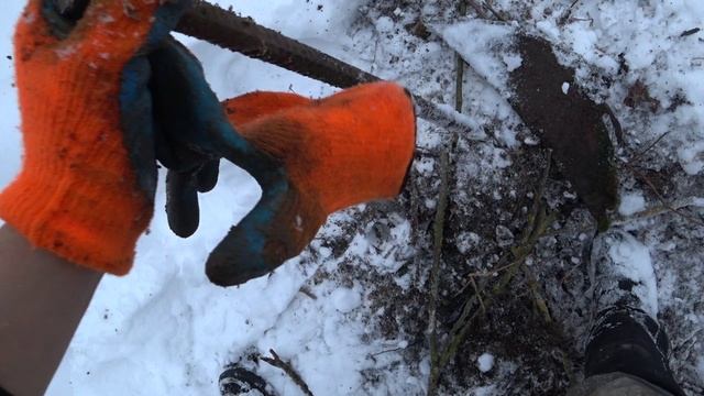 Зимний Коп металлолома. Находка которую оставил.  Заработок на арматуре