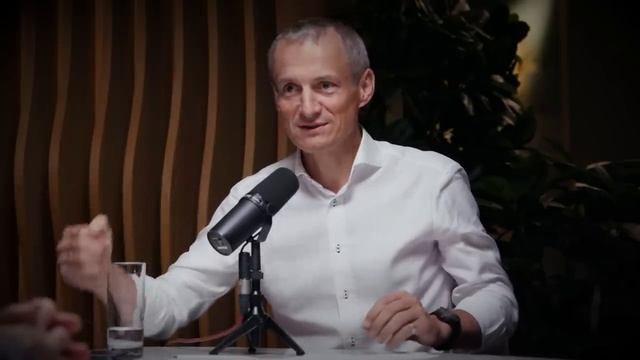 Подкаст о важном технологии думания о будущем.
Андрей Безруков и Сергей Иванов.