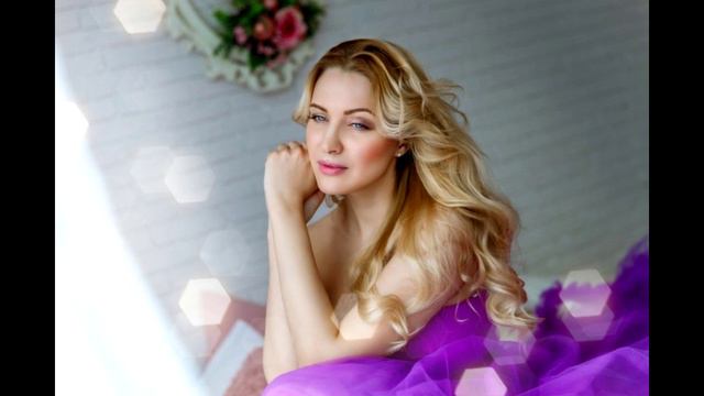 МОЛОДОСТЬ. ELLI автор-исполнитель.