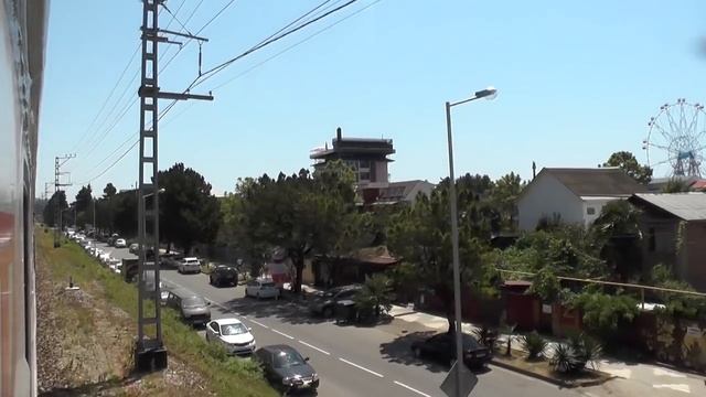 Перегон Туапсе - Лоо из окна поезда вид на Черное море