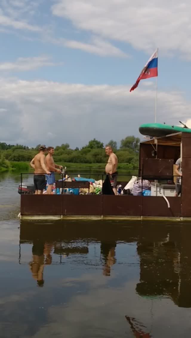 На "маленьком" плоту...