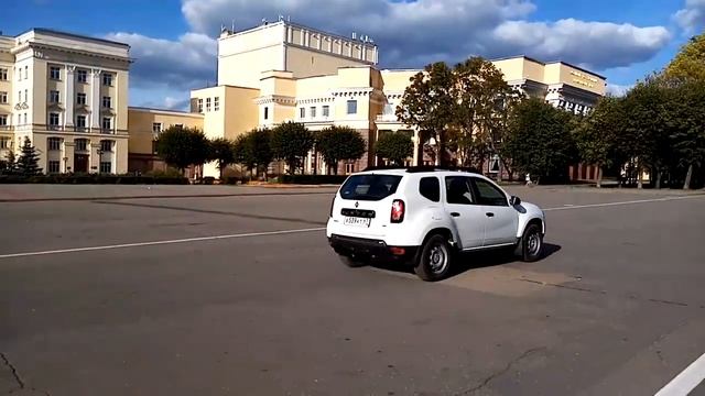 Смоленские комплексные центры социального обслуживания получили новые автомобили