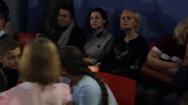 Премьера спектакля _Приключения белой мышки_.mp4