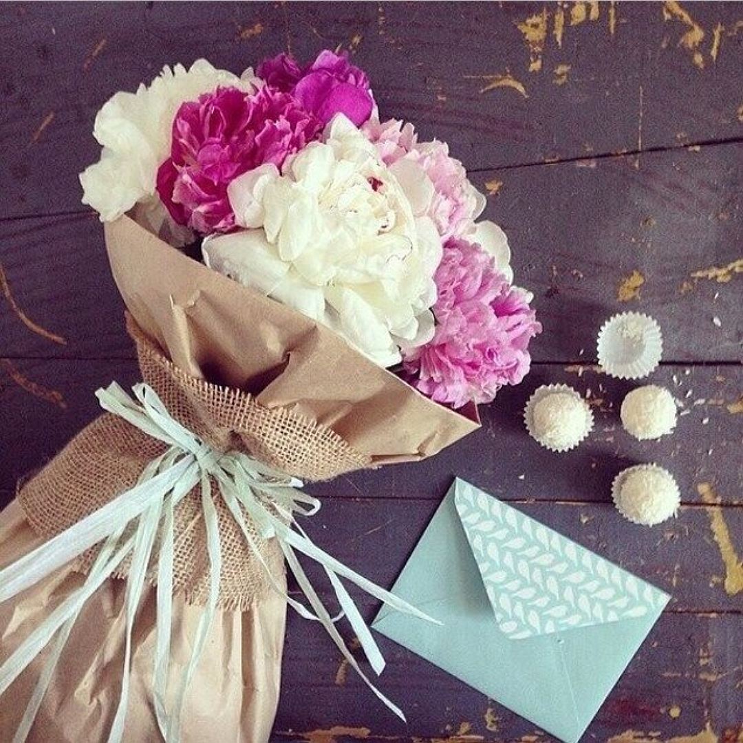 Поздравление Женщине С Днём Рождения.