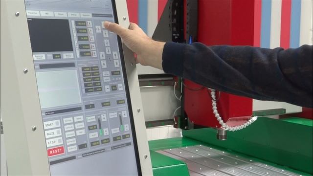 Стойка управления станком ЧПУ TRACE-MAGIC ТМ461