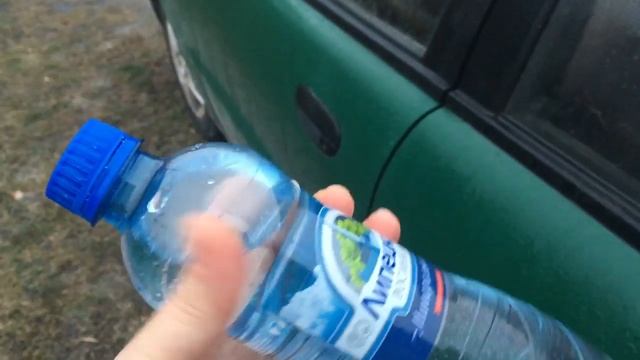 Если стекла в машине обледенели