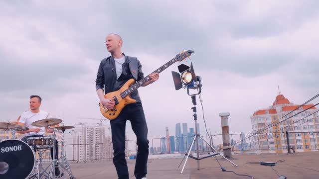 Te100steron Backstage (16:9)