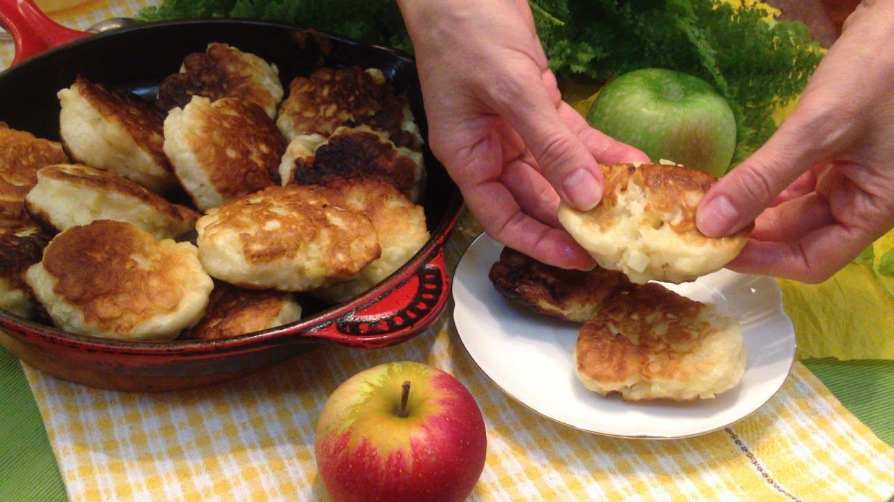 Рацухи (Racuchy z jablkami) - пышные польские оладьи с яблоками