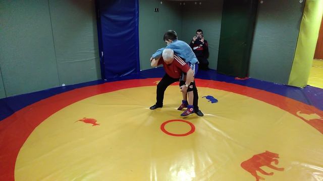 Подсад бедром, подсад бедром. Прием самбо