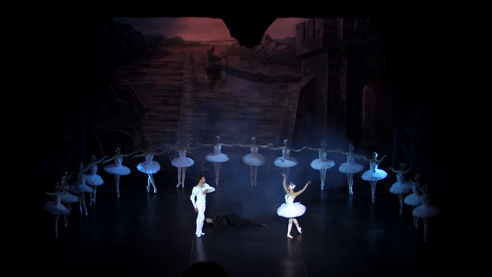 "Лебединое озеро", финал. Летние балетные сезоны РАМТ2018.