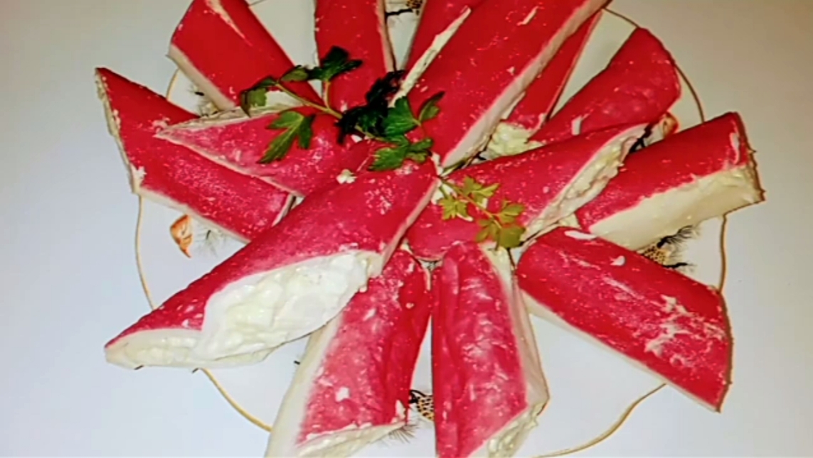 Закуска из крабовых палочек