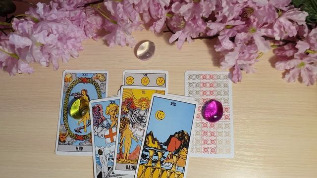 ? ЕГО ИСТИННЫЕ ЧУВСТВА, ЧТО ОН ЧУВСТВУЕТ КО МНЕ? | Таро онлайн, Общий Расклад Таро, Гадание Таро