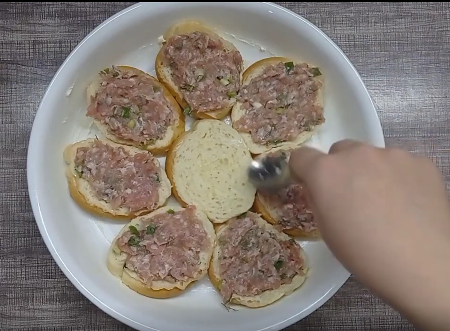 Готовлю такие горячие бутерброды вместо беляшей!