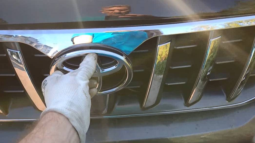 Прадо 120 - Как самому поставить решётку радиатора за 10 минут