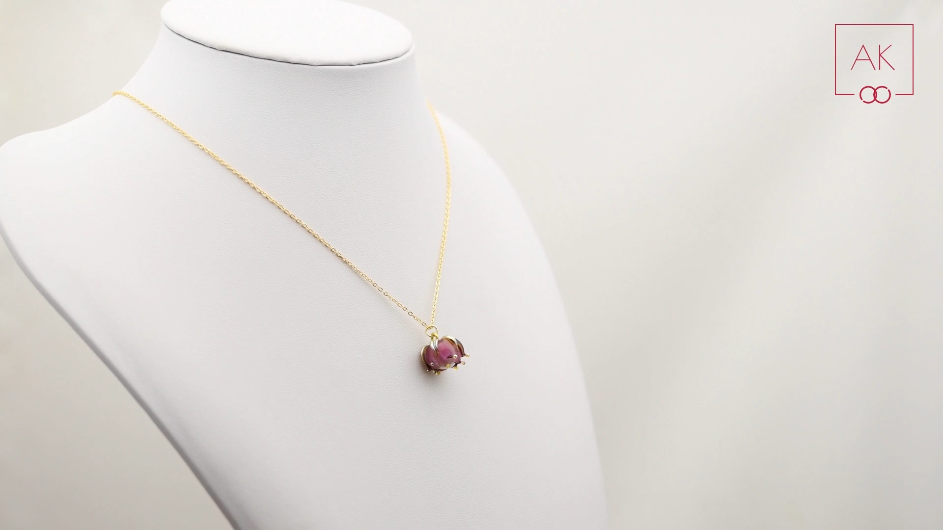 Подвеска Марлен со стеклянным бутоном цвета аметиста