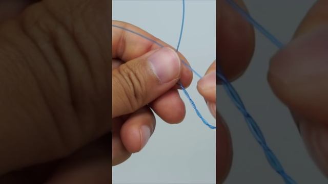 Связать 2 лески - легко, главное выбрать узел,который нравится.