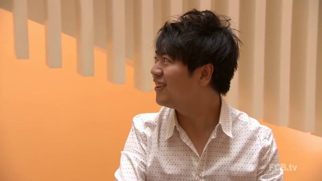 05 - Lang Lang meets FC Bayern players.mp4