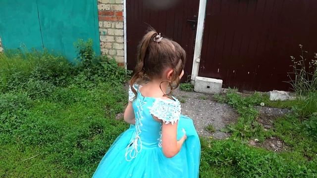 Собираемся на выпускной в сад 27.05.2021.mp4