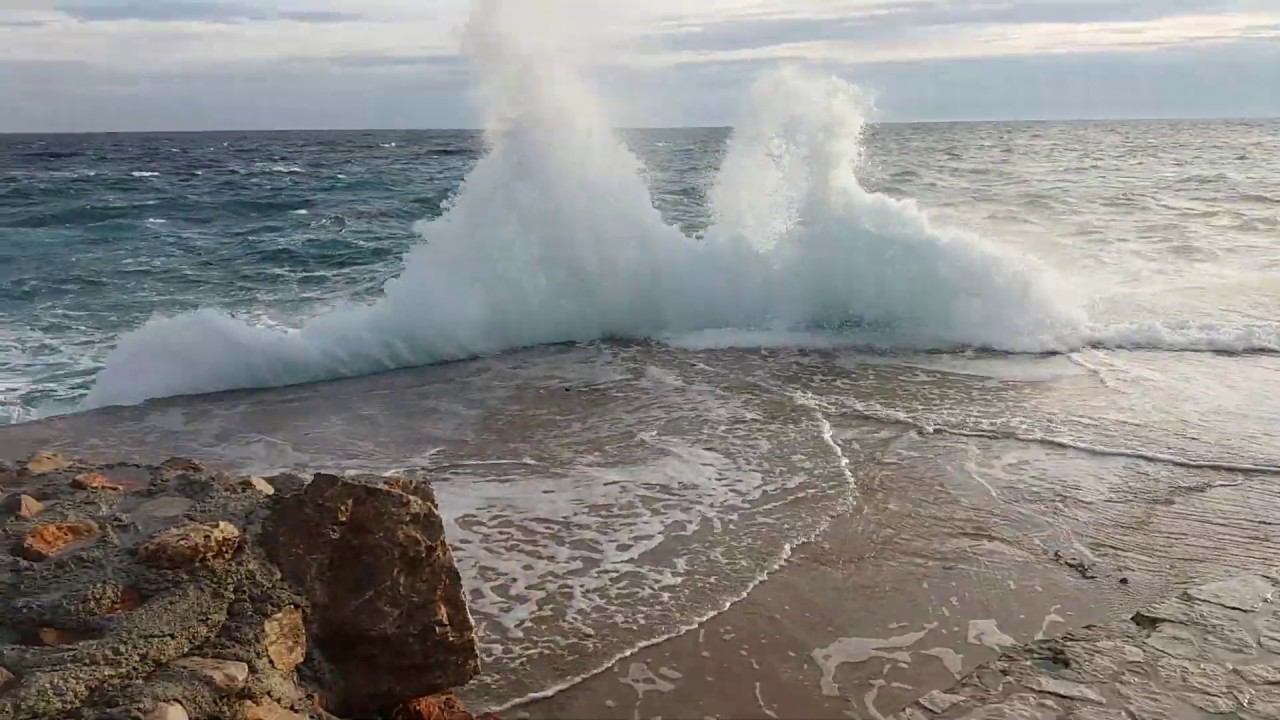 Монтенегро.  Средиземное Адриатическом   море. Релакс.