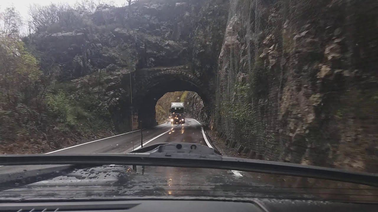 Каньон 2. Монтенегро. Красота.  Дорога в каньоне/ Canyon. Montenegro. Beauty. The road to the canyon