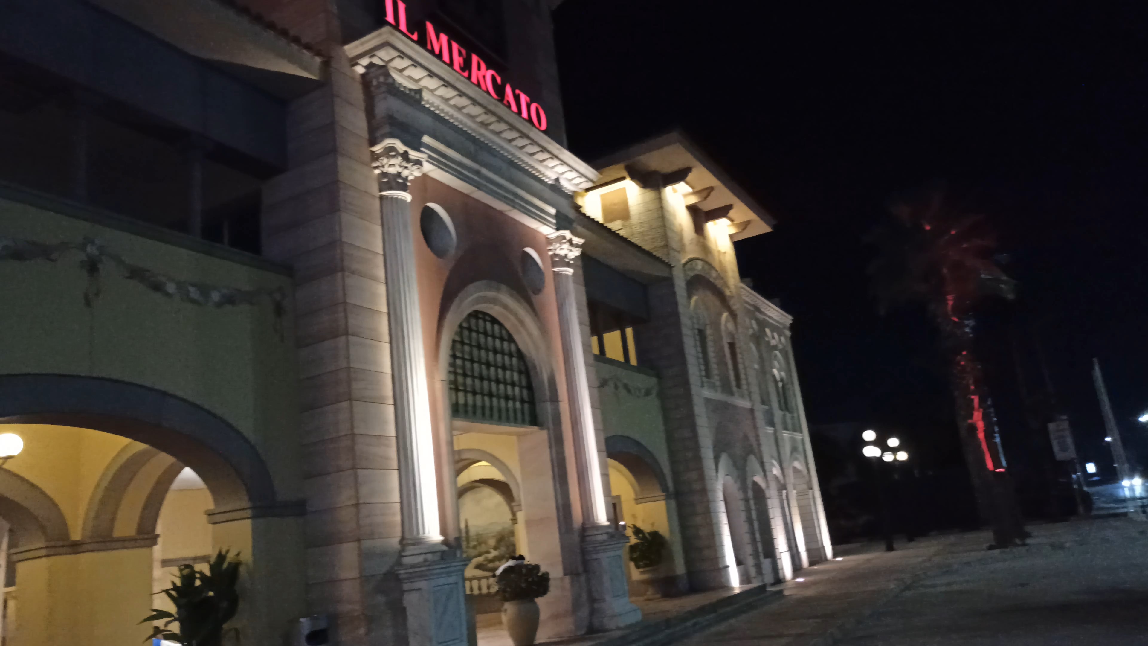 ЕГИПЕТ-2023-ШАРМ. #44 -УЖИН в ТИВОЛИ. ПРОГУЛКА по ИльМЕРКАТО Il Mercato. Нашли аптеку El Ezaby. Д-10