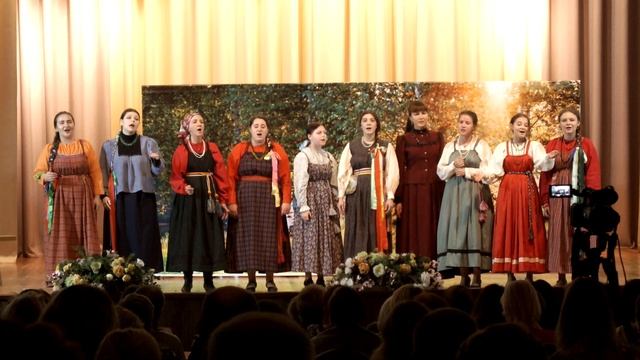 Концерт народных коллективов на большой сцене Магнитогорской консерватории им. М.И. Глинки.