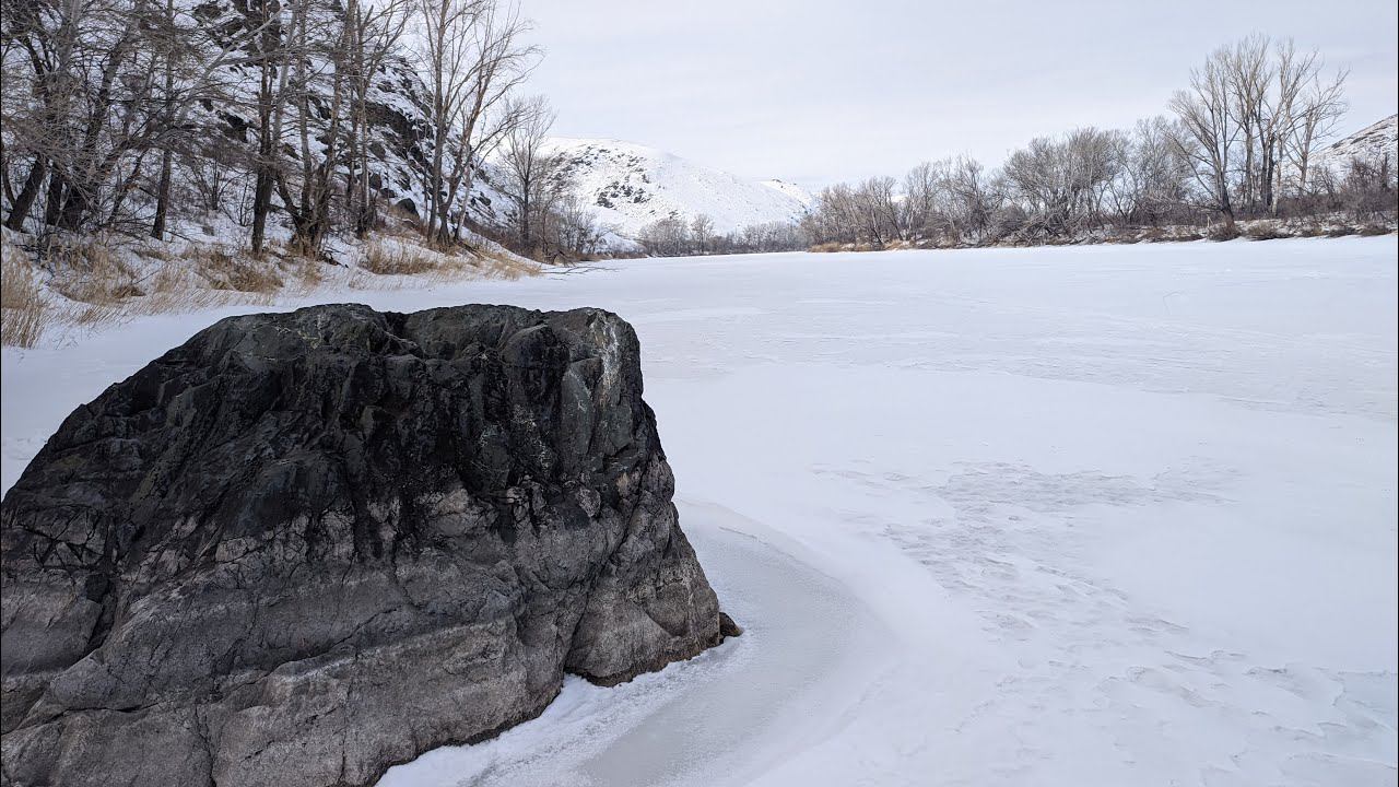 По р. Урал, лыжная прогулка. Уральские горы, Южный Урал.