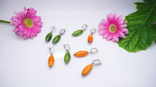 Серьги "Кэмэрин" натуральные камни нефрит зелёный природный камень сережки 3793 Хорошие Вещи