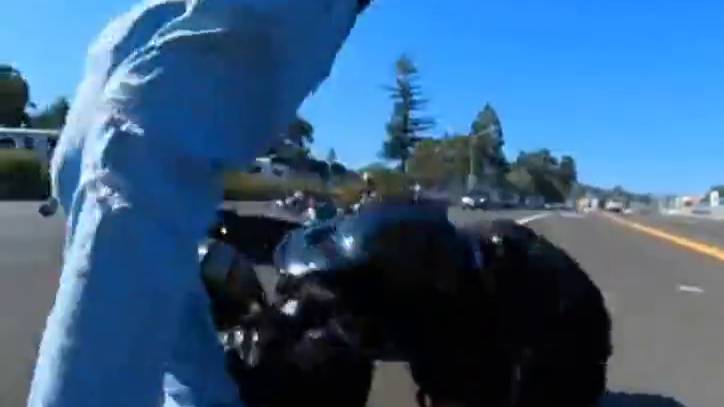 Электроскутеристы массово попадали на дороге