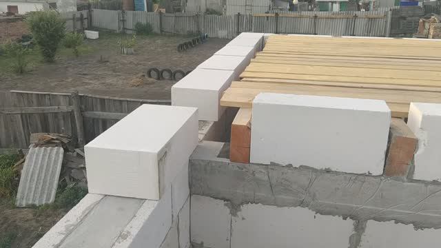 КЛАДКА ВТОРОГО ЭТАЖА🏗 ГАЗОБЕТОН👷 ПЕРВЫЙ РЯД НА АРМОПОЯС