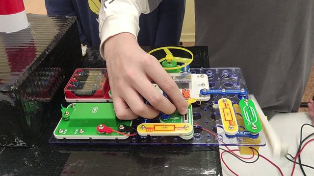 ИнженериУм_Заречный_ДЗ_младшие_демонстрация_работы_испытательного_стенда