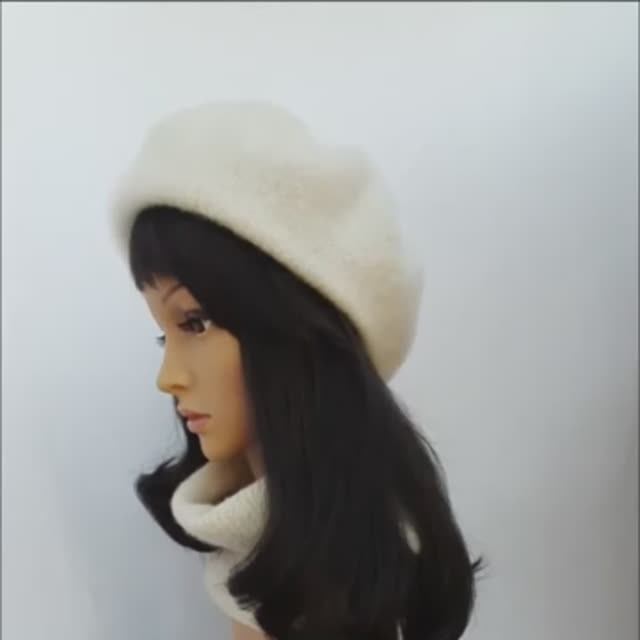 Берет белый вязано-валяный, ручная работа, 100% эко шерсть. Мисс Беретка